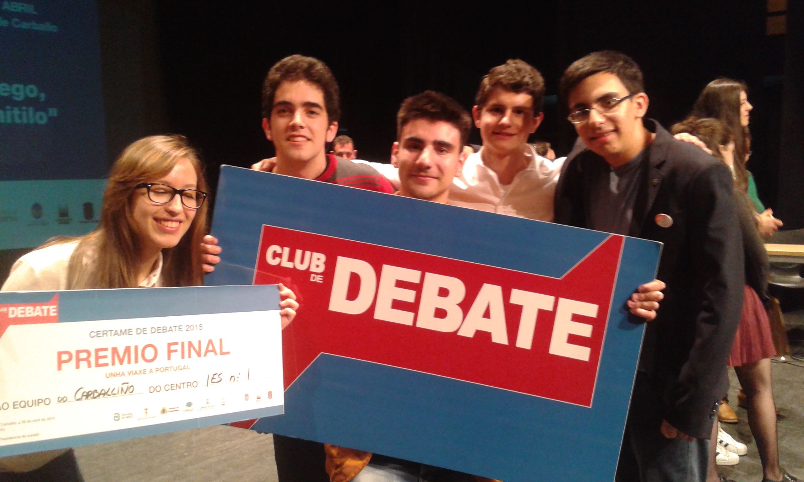 O Club de Debate do IES nº 1 gaña a final galega | Copecarballiño.es